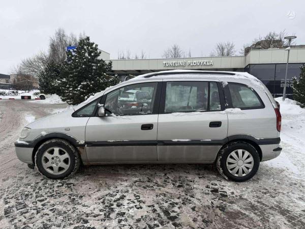 Grey Opel Zafira 2003 in Vilnius, with an engine capacity of 2.17 L and mileage of 310 thousand km for 500 €, photo 2 on AUTOMOTO.COM.LV