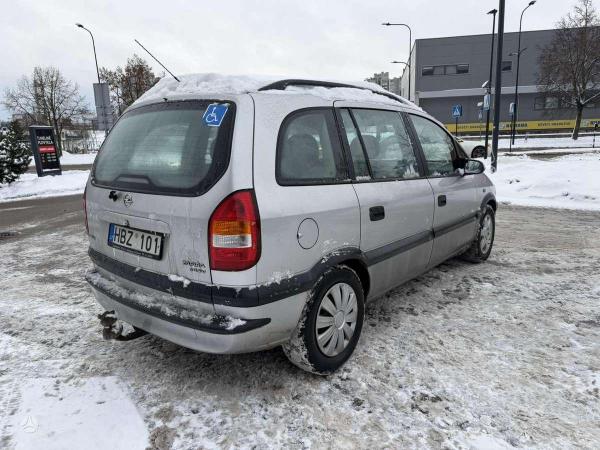 Grey Opel Zafira 2003 in Vilnius, with an engine capacity of 2.17 L and mileage of 310 thousand km for 500 €, photo 5 on AUTOMOTO.COM.LV