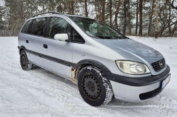Pelēks Opel Zafira 2003 Viļņa, ar dzinēja tilpumu 2.20 L un nobraukumu 400 tūkst. km par 450 €, foto 2 vietnē AUTOMOTO.COM.LV