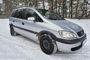 Grey Opel Zafira 2003 in Vilnius, with an engine capacity of 2.20 L and mileage of 400 thousand km for 450 €, photo 2 on AUTOMOTO.COM.LV