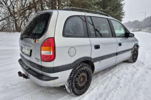 Grey Opel Zafira 2003 in Vilnius, with an engine capacity of 2.20 L and mileage of 400 thousand km for 450 €, photo 4 on AUTOMOTO.COM.LV