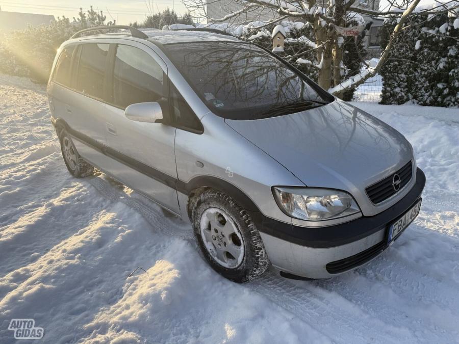 Grey Opel Zafira 2003 in Alytus, with an engine capacity of 2.00 L and mileage of 340 thousand km for 930 €, photo 1 on AUTOMOTO.COM.LV