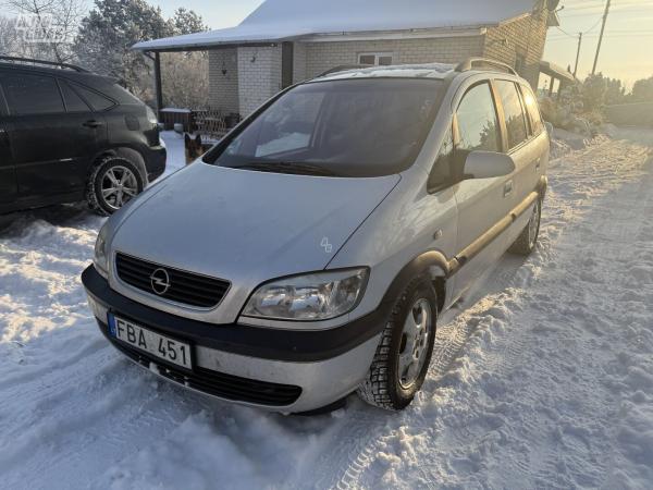 Pelēks Opel Zafira 2003 Alīta, ar dzinēja tilpumu 2.00 L un nobraukumu 340 tūkst. km par 930 €, foto 2 vietnē AUTOMOTO.COM.LV