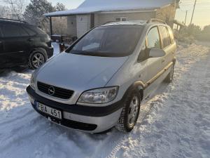 Grey Opel Zafira 2003 in Alytus, with an engine capacity of 2.00 L and mileage of 340 thousand km for 930 €, photo 2 on AUTOMOTO.COM.LV