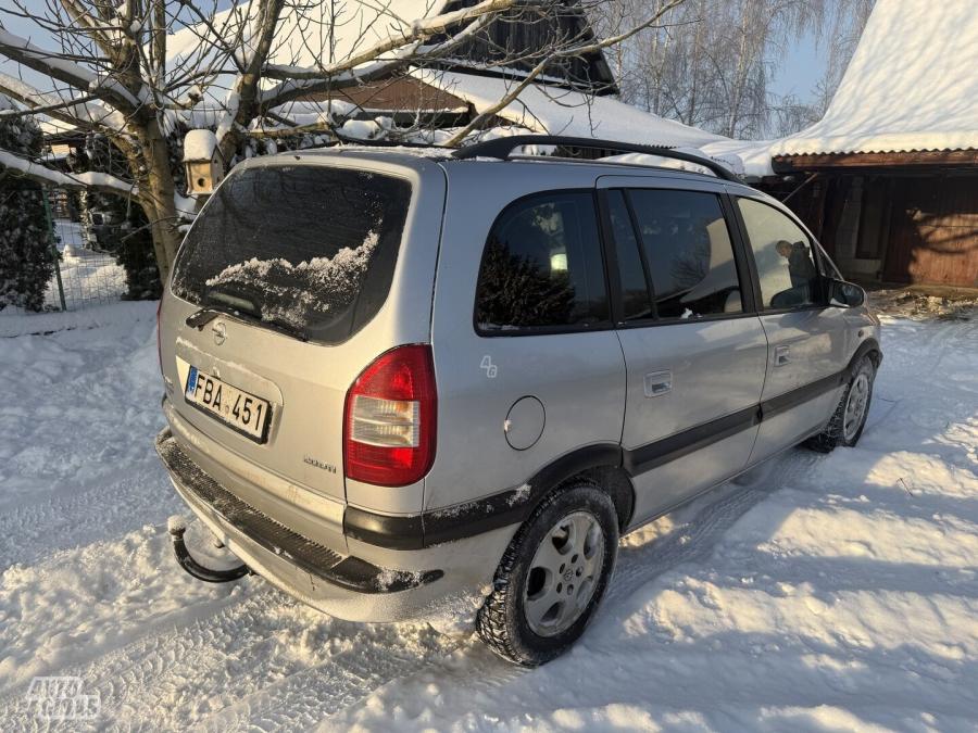 Grey Opel Zafira 2003 in Alytus, with an engine capacity of 2.00 L and mileage of 340 thousand km for 930 €, photo 4 on AUTOMOTO.COM.LV