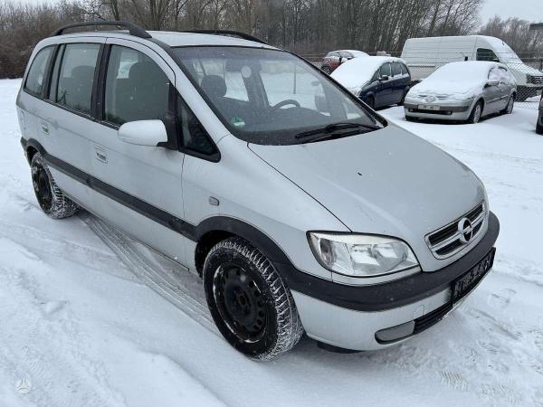 Pelēks Opel Zafira 2003 Vilkaviškis, ar dzinēja tilpumu 1.80 L un nobraukumu 180 tūkst. km par 950 €, foto 3 vietnē AUTOMOTO.COM.LV