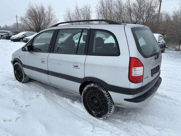 Pelēks Opel Zafira 2003 Vilkaviškis, ar dzinēja tilpumu 1.80 L un nobraukumu 180 tūkst. km par 950 €, foto 7 vietnē AUTOMOTO.COM.LV