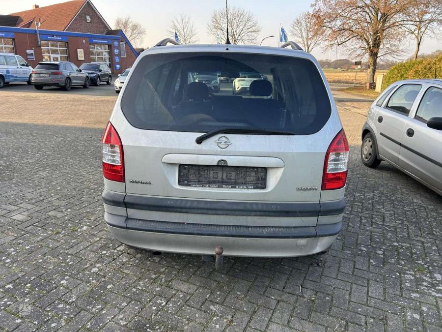 Grey Opel Zafira 2003 in Kaunas, with an engine capacity of 2.00 L and mileage of 265 thousand km for 1550 €, photo 5 on AUTOMOTO.COM.LV