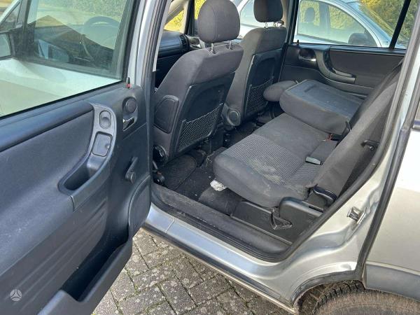 Pelēks Opel Zafira 2003 Kauņa, ar dzinēja tilpumu 2.00 L un nobraukumu 265 tūkst. km par 1550 €, foto 8 vietnē AUTOMOTO.COM.LV