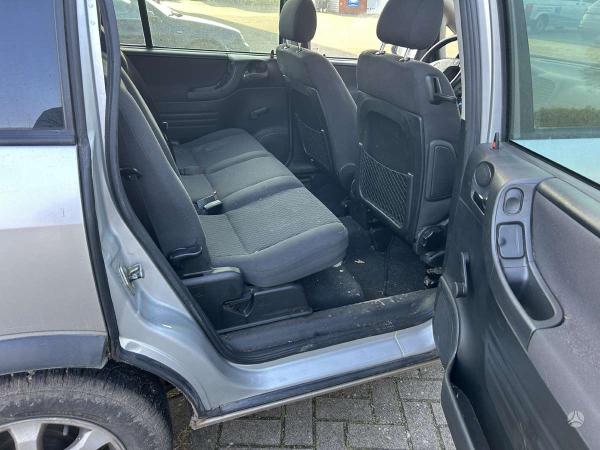 Pelēks Opel Zafira 2003 Kauņa, ar dzinēja tilpumu 2.00 L un nobraukumu 265 tūkst. km par 1550 €, foto 9 vietnē AUTOMOTO.COM.LV