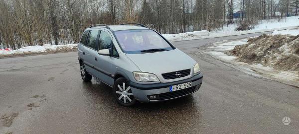 Grey Opel Zafira 2003 in Vilnius, with an engine capacity of 2.00 L and mileage of 301 thousand km for 550 €, photo 1 on AUTOMOTO.COM.LV