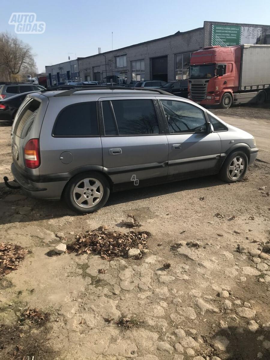 Grey Opel Zafira 2003 in Siauliai, with an engine capacity of 2.20 L and mileage of 298 thousand km for 300 €, photo 4 on AUTOMOTO.COM.LV
