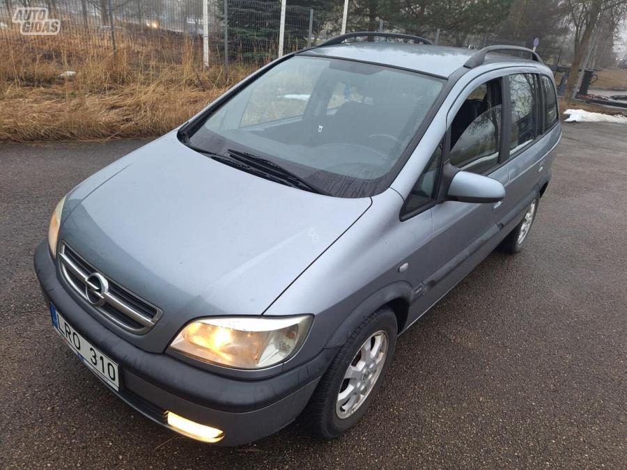 Grey Opel Zafira 2003 in Siauliai, with an engine capacity of 2.00 L and mileage of 200 thousand km for 999 €, photo 2 on AUTOMOTO.COM.LV