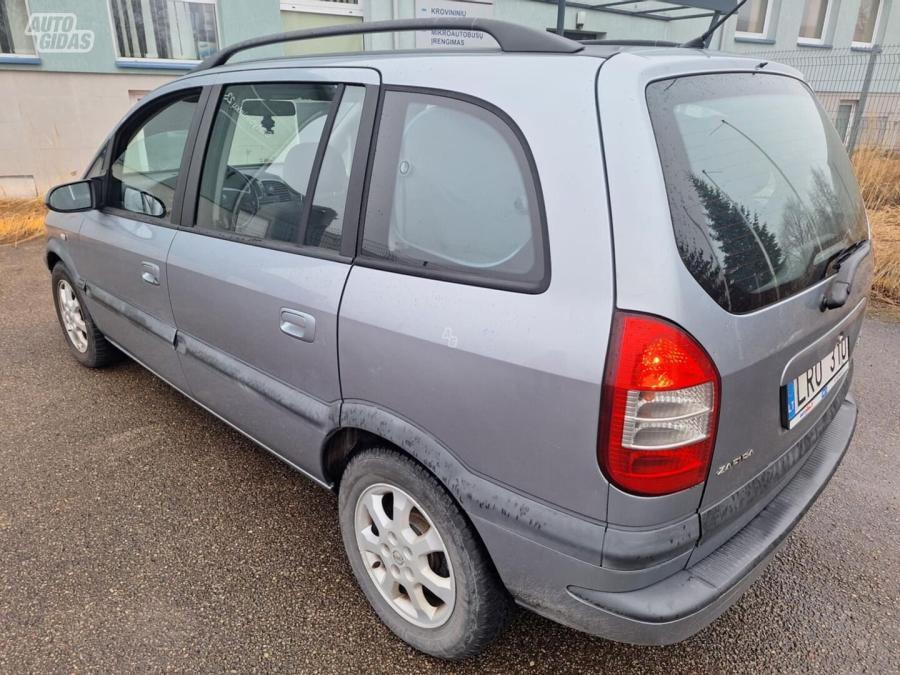 Grey Opel Zafira 2003 in Siauliai, with an engine capacity of 2.00 L and mileage of 200 thousand km for 999 €, photo 5 on AUTOMOTO.COM.LV