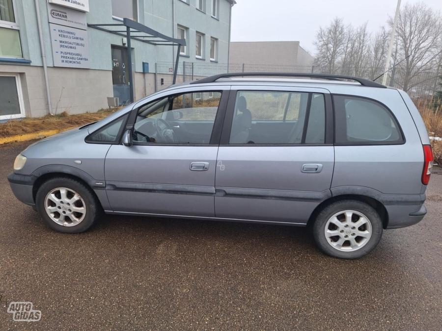 Grey Opel Zafira 2003 in Siauliai, with an engine capacity of 2.00 L and mileage of 200 thousand km for 999 €, photo 7 on AUTOMOTO.COM.LV