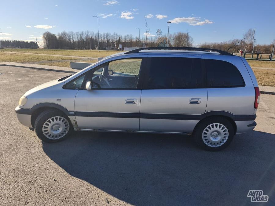 Pelēks Opel Zafira 2003 Viļņa, ar dzinēja tilpumu 1.80 L un nobraukumu 270 tūkst. km par 750 €, foto 1 vietnē AUTOMOTO.COM.LV
