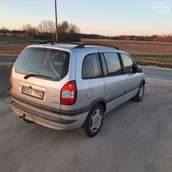 Grey Opel Zafira 2003 in Alytus, with an engine capacity of 2.00 L and mileage of 34 thousand km for 650 €, photo 4 on AUTOMOTO.COM.LV