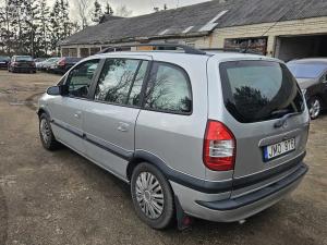 Pelēks Opel Zafira 2003 Viļņa, ar dzinēja tilpumu 1.80 L un nobraukumu 260 tūkst. km par 1150 €, foto 6 vietnē AUTOMOTO.COM.LV