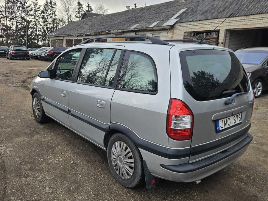 Pelēks Opel Zafira 2003 Viļņa, ar dzinēja tilpumu 1.80 L un nobraukumu 260 tūkst. km par 1150 €, foto 6 vietnē AUTOMOTO.COM.LV