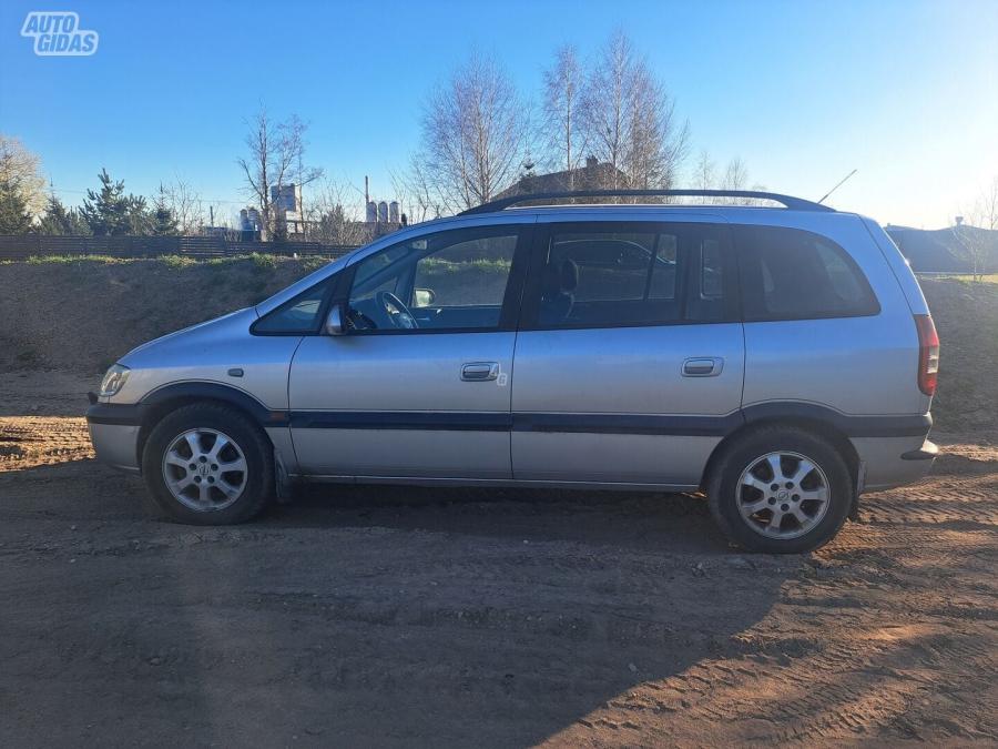 Pelēks Opel Zafira 2003 Klaipėda, ar dzinēja tilpumu 2.00 L un nobraukumu 298 tūkst. km par 600 €, foto 1 vietnē AUTOMOTO.COM.LV