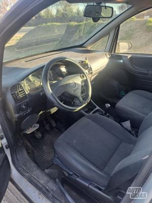 Pelēks Opel Zafira 2003 Klaipėda, ar dzinēja tilpumu 2.00 L un nobraukumu 298 tūkst. km par 600 €, foto 3 vietnē AUTOMOTO.COM.LV