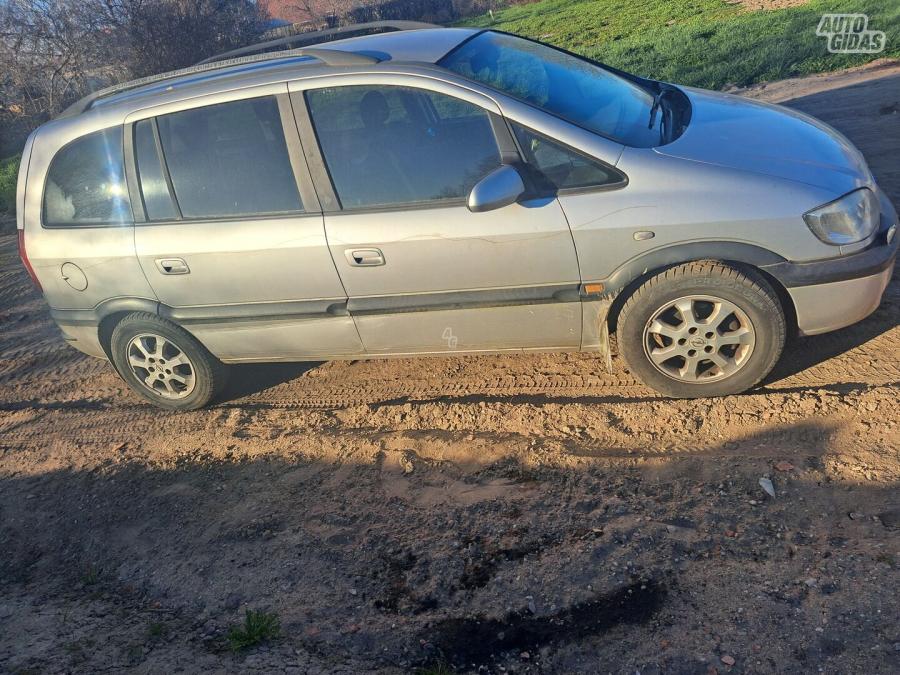 Pelēks Opel Zafira 2003 Klaipėda, ar dzinēja tilpumu 2.00 L un nobraukumu 298 tūkst. km par 600 €, foto 4 vietnē AUTOMOTO.COM.LV