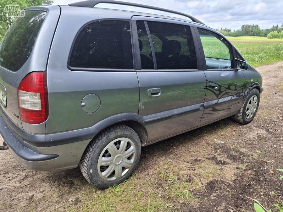 Pelēks Opel Zafira 2003 Zarasai, ar dzinēja tilpumu 2.00 L un nobraukumu 295 tūkst. km par 650 €, foto 5 vietnē AUTOMOTO.COM.LV