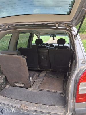 Pelēks Opel Zafira 2003 Zarasai, ar dzinēja tilpumu 2.00 L un nobraukumu 295 tūkst. km par 650 €, foto 8 vietnē AUTOMOTO.COM.LV