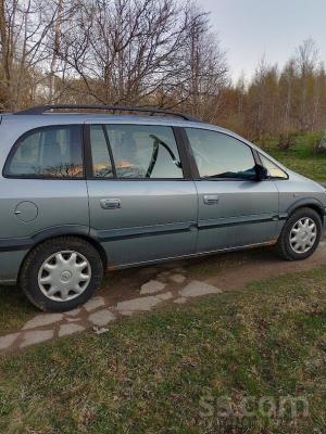 Grey Opel Zafira 2003 in Preili, with an engine capacity of 1.60 L and mileage of 300 thousand km for 350 €, photo 3 on AUTOMOTO.COM.LV