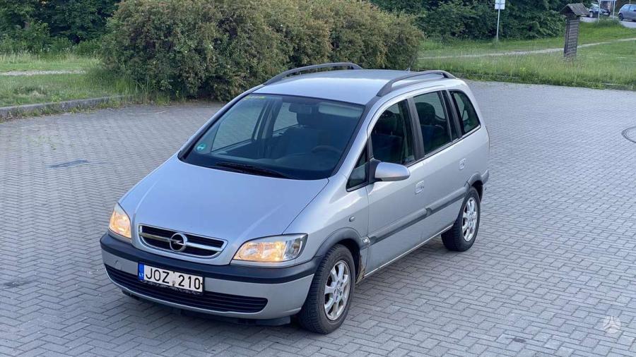 Grey Opel Zafira 2003 in Vilnius, with an engine capacity of 2.00 L and mileage of 340 thousand km for 648 €, photo 1 on AUTOMOTO.COM.LV