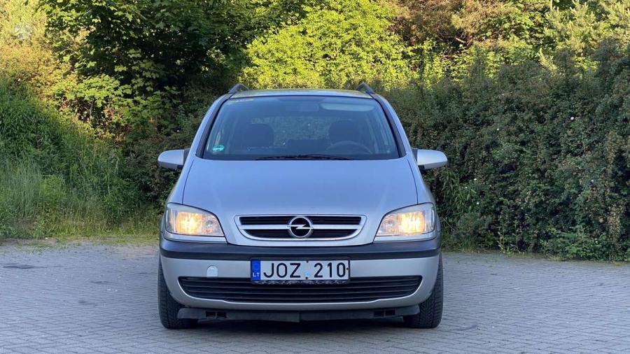 Grey Opel Zafira 2003 in Vilnius, with an engine capacity of 2.00 L and mileage of 340 thousand km for 648 €, photo 3 on AUTOMOTO.COM.LV