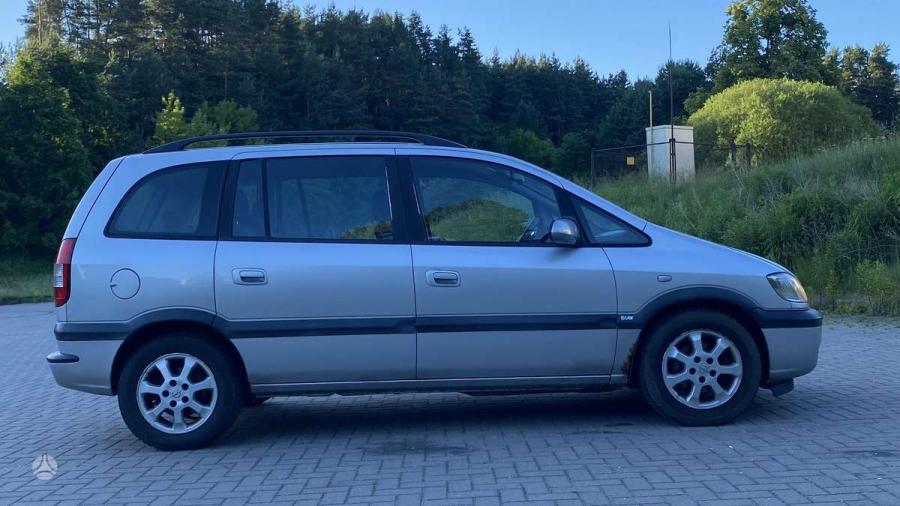 Grey Opel Zafira 2003 in Vilnius, with an engine capacity of 2.00 L and mileage of 340 thousand km for 648 €, photo 8 on AUTOMOTO.COM.LV
