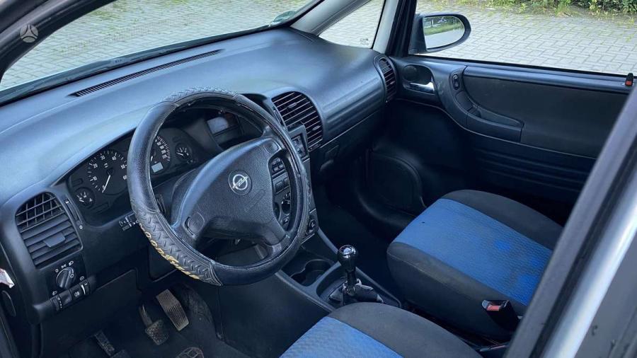 Grey Opel Zafira 2003 in Vilnius, with an engine capacity of 2.00 L and mileage of 340 thousand km for 648 €, photo 10 on AUTOMOTO.COM.LV
