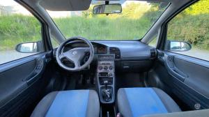 Grey Opel Zafira 2003 in Vilnius, with an engine capacity of 2.00 L and mileage of 340 thousand km for 648 €, photo 11 on AUTOMOTO.COM.LV