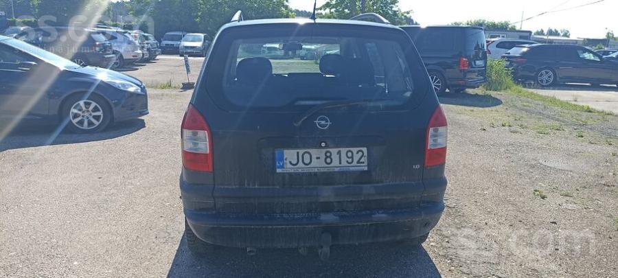 Pelēks Opel Zafira 2003 Rīga, ar dzinēja tilpumu 1.80 L un nobraukumu 320 tūkst. km par 300 €, foto 3 vietnē AUTOMOTO.COM.LV