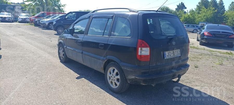 Pelēks Opel Zafira 2003 Rīga, ar dzinēja tilpumu 1.80 L un nobraukumu 320 tūkst. km par 300 €, foto 4 vietnē AUTOMOTO.COM.LV