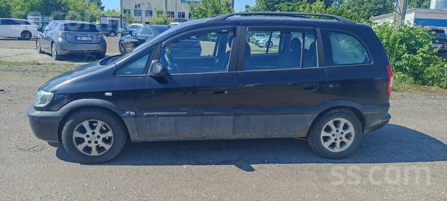 Pelēks Opel Zafira 2003 Rīga, ar dzinēja tilpumu 1.80 L un nobraukumu 320 tūkst. km par 300 €, foto 5 vietnē AUTOMOTO.COM.LV