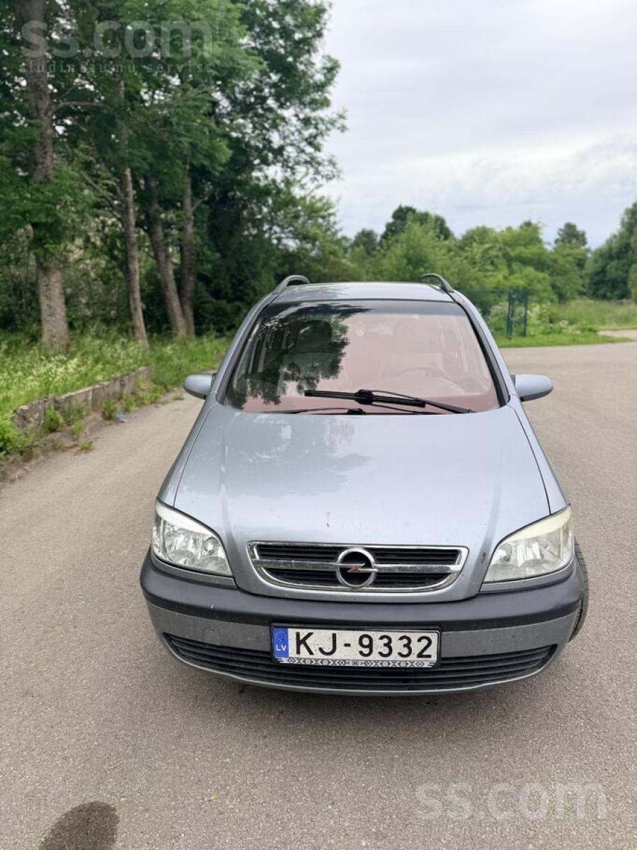 Pelēks Opel Zafira 2003 Rēzekne, ar dzinēja tilpumu 1.60 L un nobraukumu 302 tūkst. km par 1300 €, foto 3 vietnē AUTOMOTO.COM.LV