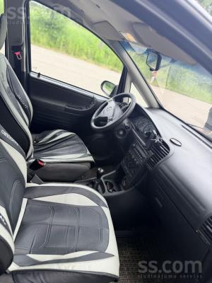 Pelēks Opel Zafira 2003 Rēzekne, ar dzinēja tilpumu 1.60 L un nobraukumu 302 tūkst. km par 1300 €, foto 6 vietnē AUTOMOTO.COM.LV