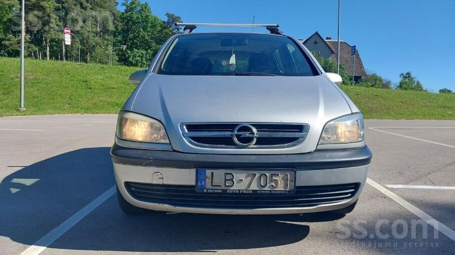 Grey Opel Zafira 2003 in Aluksne, with an engine capacity of 2.00 L and mileage of 0 thousand km for 1150 €, photo 4 on AUTOMOTO.COM.LV