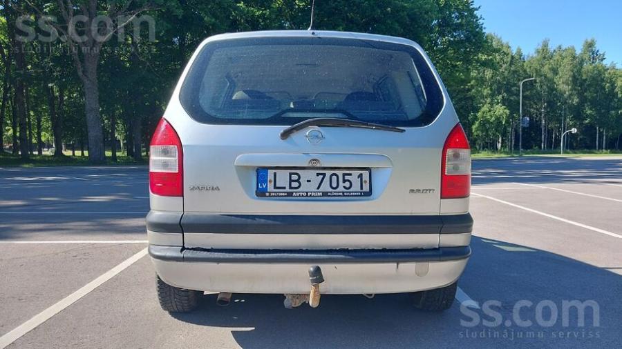 Grey Opel Zafira 2003 in Aluksne, with an engine capacity of 2.00 L and mileage of 0 thousand km for 1150 €, photo 8 on AUTOMOTO.COM.LV