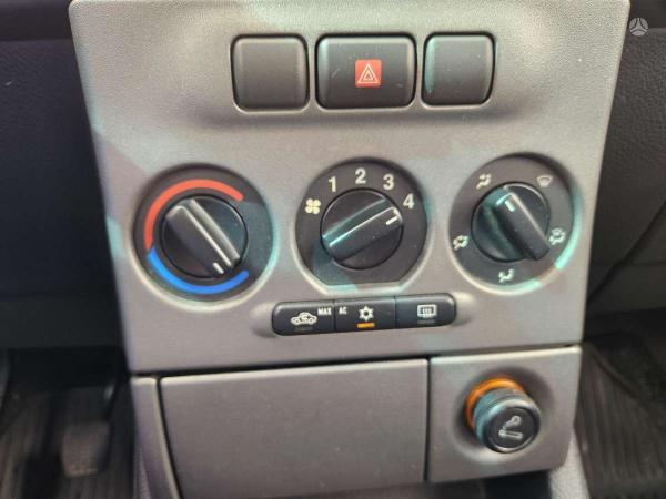 Pelēks Opel Zafira 2003 Kauņa, ar dzinēja tilpumu 1.70 L un nobraukumu 291 tūkst. km par 550 €, foto 1 vietnē AUTOMOTO.COM.LV