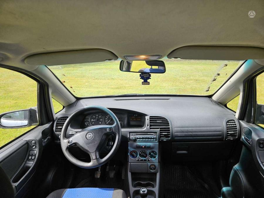 Grey Opel Zafira 2003 in Kaunas, with an engine capacity of 1.70 L and mileage of 291 thousand km for 550 €, photo 8 on AUTOMOTO.COM.LV