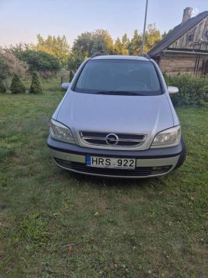 Grey Opel Zafira 2003 in Alytus, with an engine capacity of 2.00 L and mileage of 311 thousand km for 650 €, photo 4 on AUTOMOTO.COM.LV