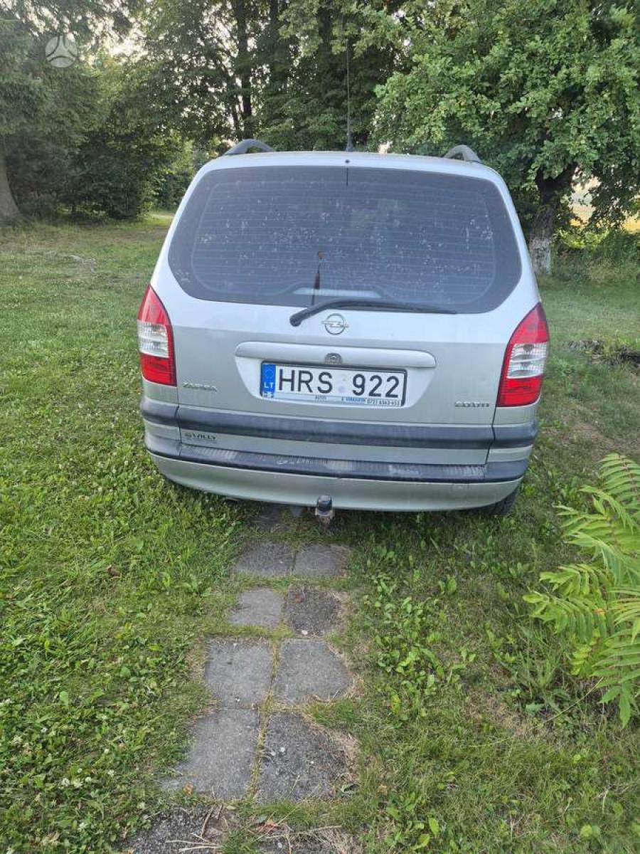 Grey Opel Zafira 2003 in Alytus, with an engine capacity of 2.00 L and mileage of 311 thousand km for 650 €, photo 5 on AUTOMOTO.COM.LV