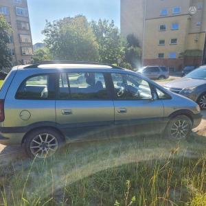 Pelēks Opel Zafira 2003 Alīta, ar dzinēja tilpumu 2.00 L un nobraukumu 350 tūkst. km par 600 €, foto  vietnē AUTOMOTO.COM.LV