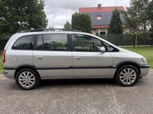 Grey Opel Zafira 2003 in Vilnius, with an engine capacity of 2.17 L and mileage of 298 thousand km for 900 €, photo 4 on AUTOMOTO.COM.LV