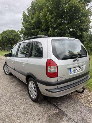 Grey Opel Zafira 2003 in Vilnius, with an engine capacity of 2.17 L and mileage of 298 thousand km for 900 €, photo 7 on AUTOMOTO.COM.LV