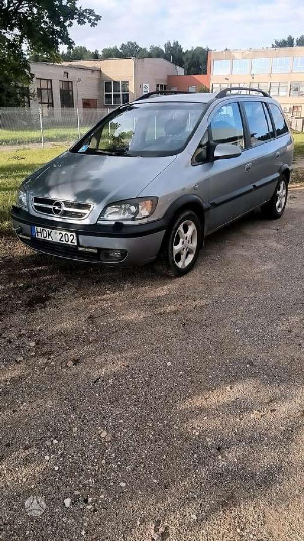 Grey Opel Zafira 2003 in Radviliskis, with an engine capacity of 2.00 L and mileage of 275 thousand km for 600 €, photo 3 on AUTOMOTO.COM.LV