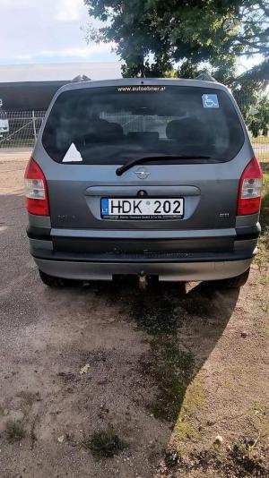 Grey Opel Zafira 2003 in Radviliskis, with an engine capacity of 2.00 L and mileage of 275 thousand km for 600 €, photo 8 on AUTOMOTO.COM.LV